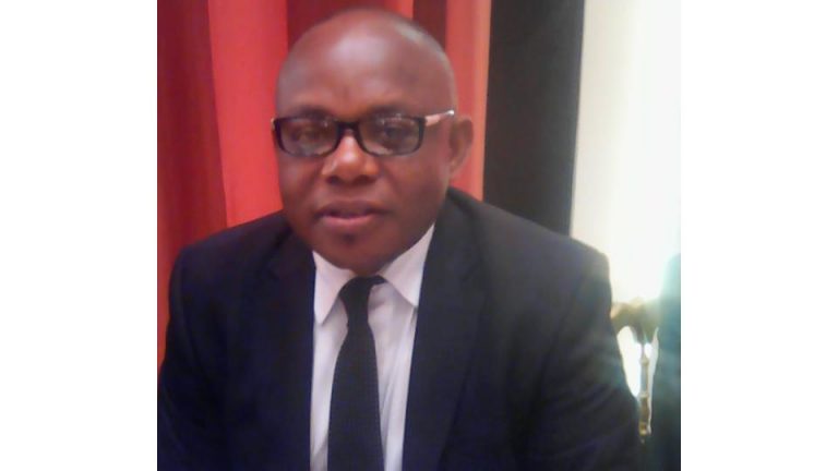 Gabon : le journaliste Simon Bolivar Ibinga à la tête de la délégation ...