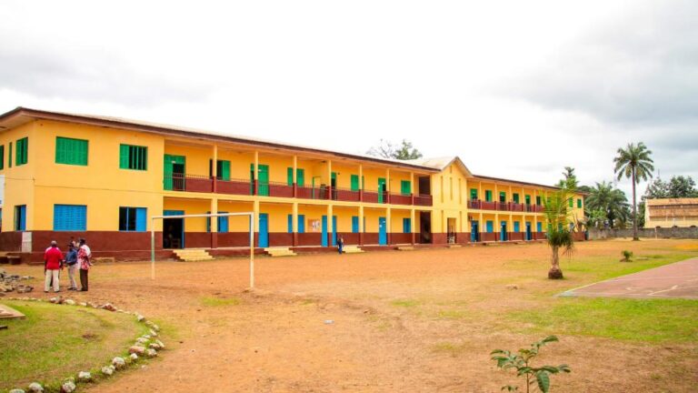 Gabon : à Mouila, la reprise des cours reste sans effet ...