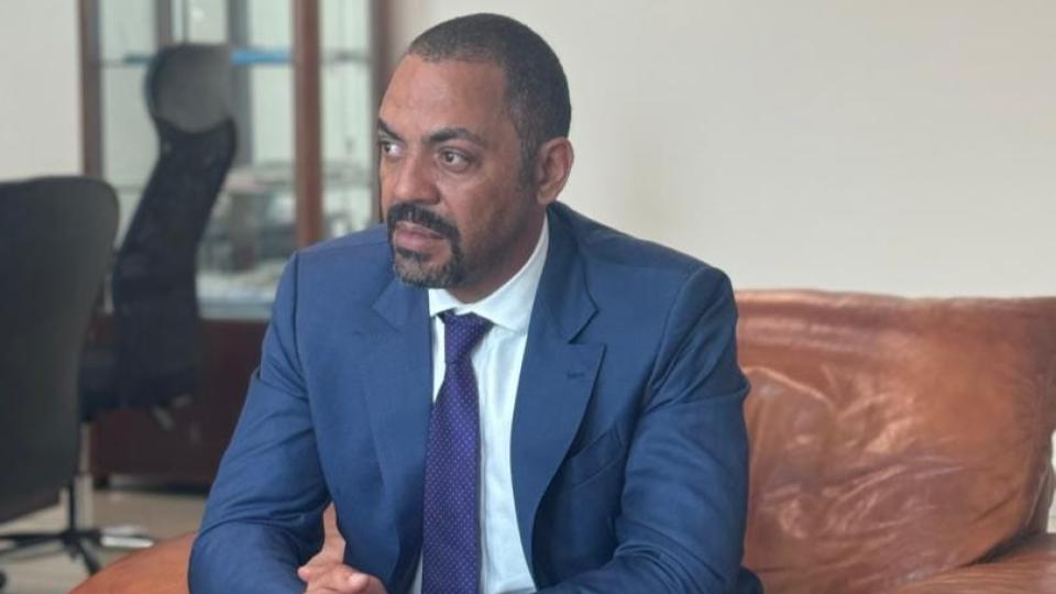 Gabon : le Gén. Oligui Nguema dote les FDS d'équipement logistique et tactique | Gabonmediatime ...