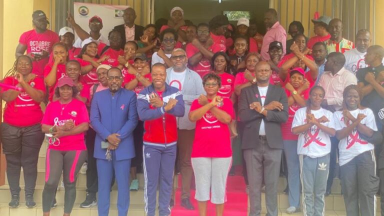 Octobre Rose : le Cenarest mobilisé dans la lutte contre les cancers ...