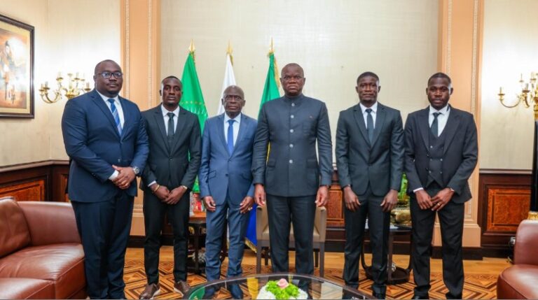 Mondial 2026 : Oligui Nguema hisse le trio d’arbitres gabonais au rang ...